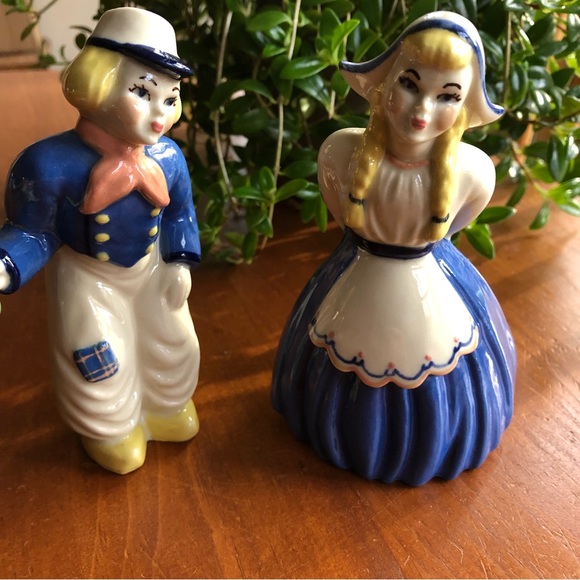 Ceramic Arts Studio | Accents | Vintage Dutch Love Kissing Boy And Girl ...